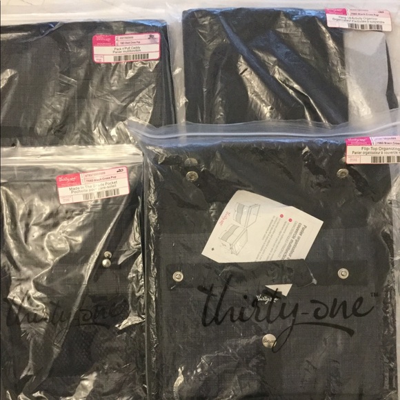 thirty-one | Bags | Travel Bundle From Thirtyone | Poshmark